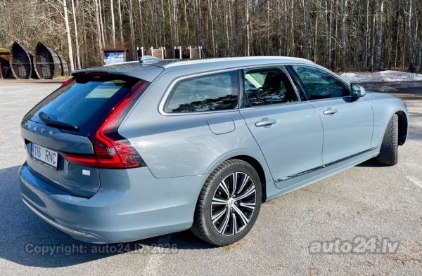 Pelēks Volvo V90 2021 Pērnava, ar dzinēja tilpumu 1.97 L un nobraukumu 89 tūkst. km par 32900 €, foto 3 vietnē AUTOMOTO.COM.LV