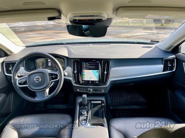 Pelēks Volvo V90 2021 Pērnava, ar dzinēja tilpumu 1.97 L un nobraukumu 89 tūkst. km par 32900 €, foto 9 vietnē AUTOMOTO.COM.LV
