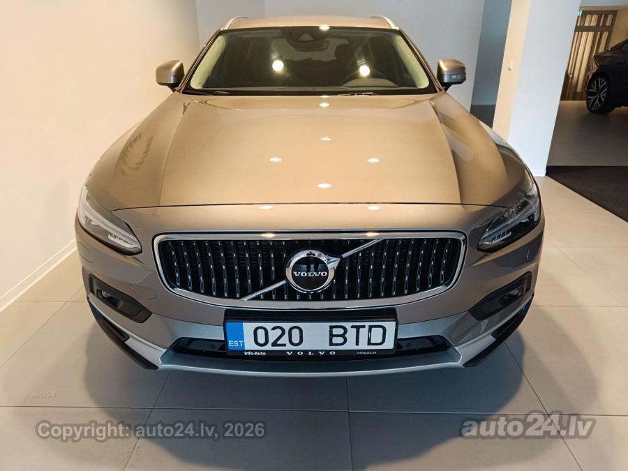 Pelēks Volvo V90 2021 Tallina, ar dzinēja tilpumu 2.00 L un nobraukumu 44 tūkst. km par 37700 €, foto 5 vietnē AUTOMOTO.COM.LV