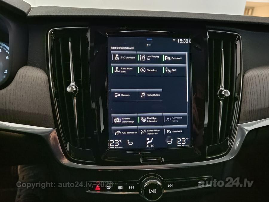 Pelēks Volvo V90 2021 Tallina, ar dzinēja tilpumu 2.00 L un nobraukumu 44 tūkst. km par 37700 €, foto 22 vietnē AUTOMOTO.COM.LV