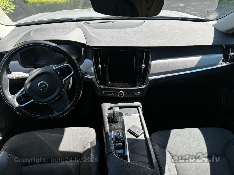 Pelēks Volvo V90 2021 Tallina, ar dzinēja tilpumu 2.00 L un nobraukumu 227 tūkst. km par 24499 €, foto 5 vietnē AUTOMOTO.COM.LV