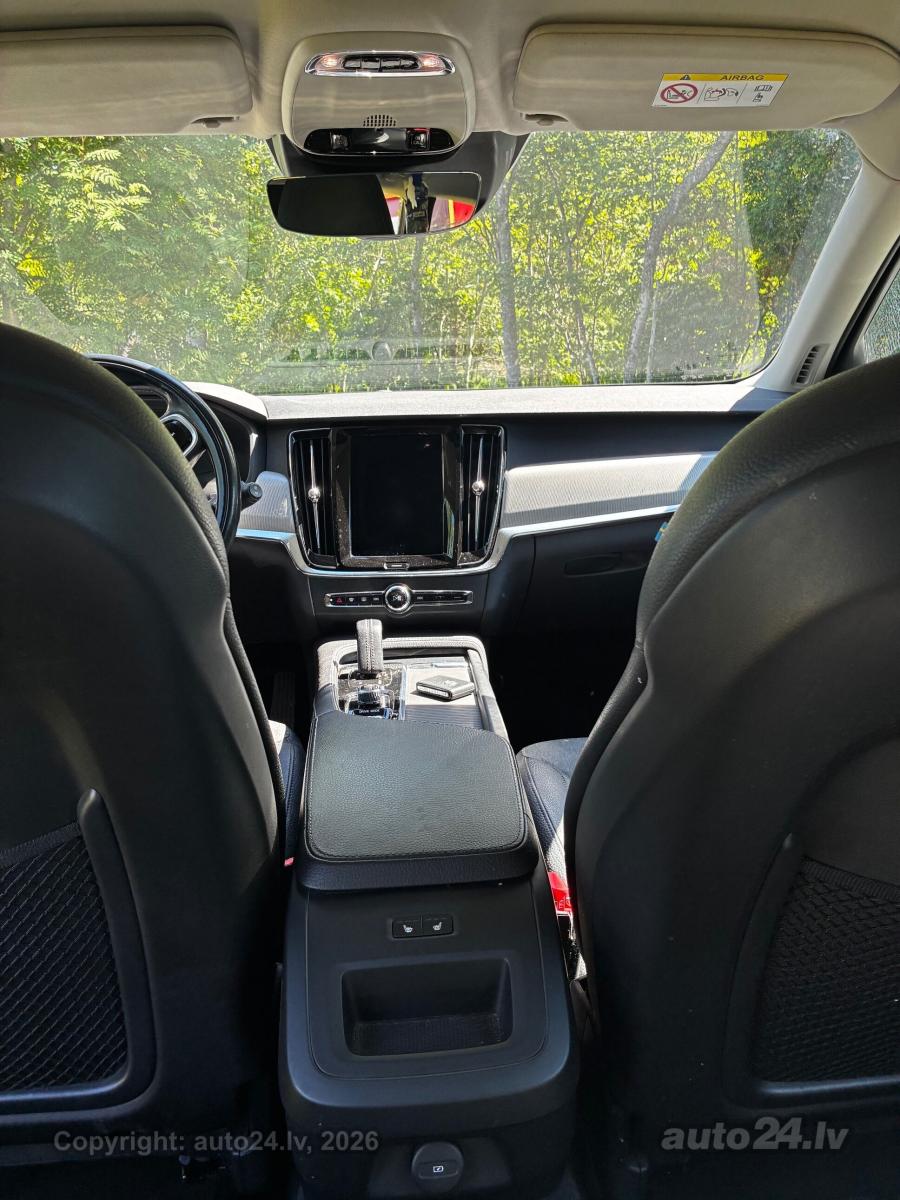Pelēks Volvo V90 2021 Tallina, ar dzinēja tilpumu 2.00 L un nobraukumu 227 tūkst. km par 24499 €, foto 6 vietnē AUTOMOTO.COM.LV