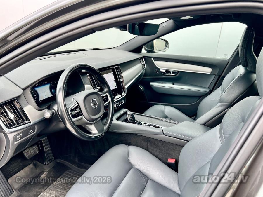 Pelēks Volvo V90 2021 Tallina, ar dzinēja tilpumu 2.00 L un nobraukumu 239 tūkst. km par 18999 €, foto 9 vietnē AUTOMOTO.COM.LV