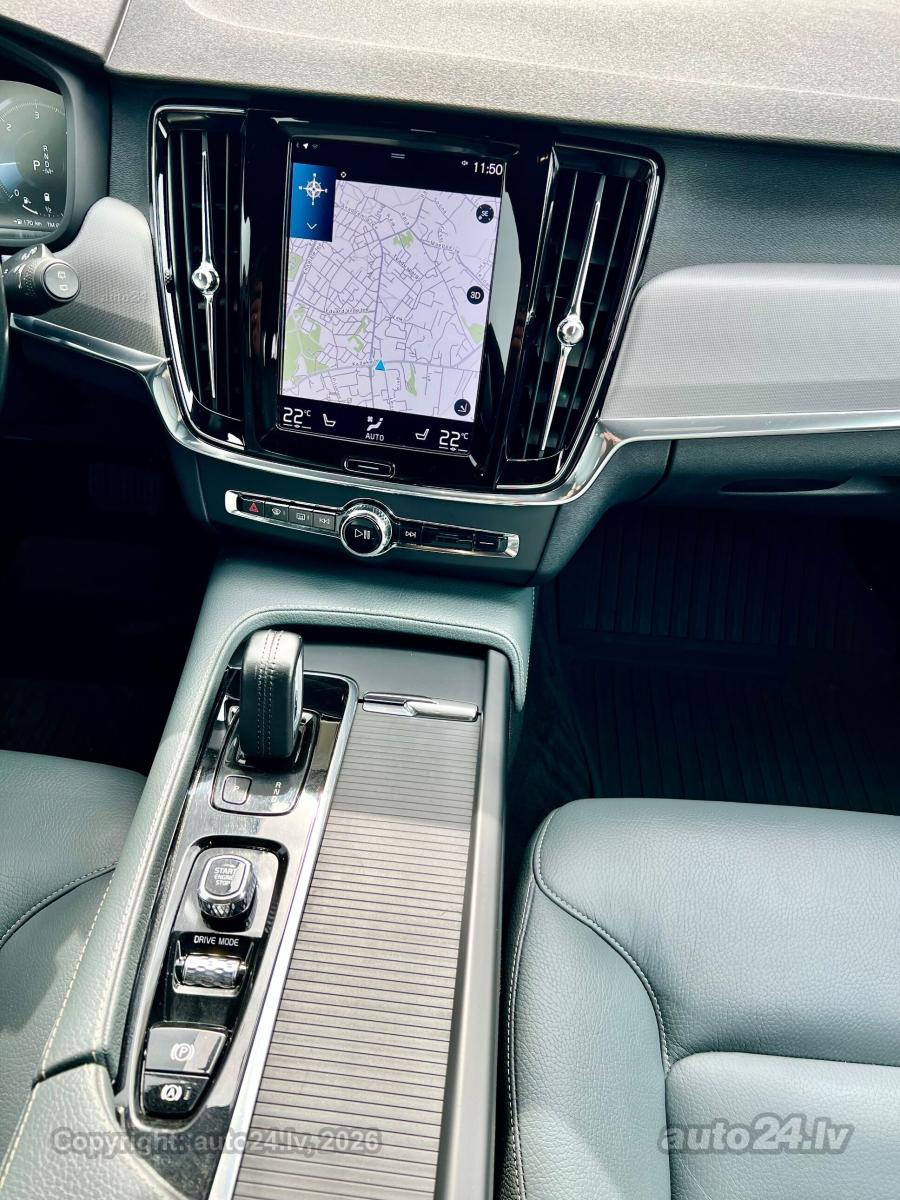 Pelēks Volvo V90 2021 Tallina, ar dzinēja tilpumu 2.00 L un nobraukumu 239 tūkst. km par 18999 €, foto 17 vietnē AUTOMOTO.COM.LV