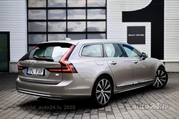 Grey Volvo V90 2021 in Tallinn, with an engine capacity of 2.00 L and mileage of 135 thousand km for 28900 €, photo 3 on AUTOMOTO.COM.LV