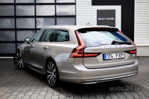 Pelēks Volvo V90 2021 Tallina, ar dzinēja tilpumu 2.00 L un nobraukumu 135 tūkst. km par 28900 €, foto 5 vietnē AUTOMOTO.COM.LV