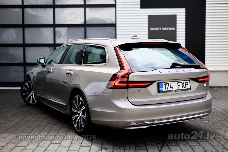 Pelēks Volvo V90 2021 Tallina, ar dzinēja tilpumu 2.00 L un nobraukumu 135 tūkst. km par 28900 €, foto 5 vietnē AUTOMOTO.COM.LV