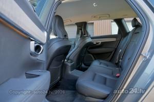 Pelēks Volvo V90 2021 Tallina, ar dzinēja tilpumu 2.00 L un nobraukumu 135 tūkst. km par 28900 €, foto 7 vietnē AUTOMOTO.COM.LV