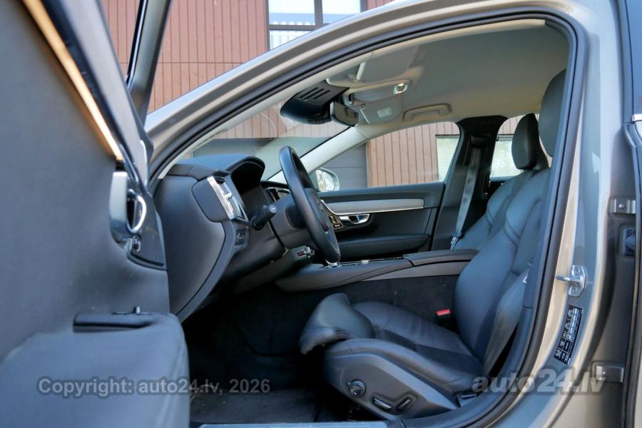 Pelēks Volvo V90 2021 Tallina, ar dzinēja tilpumu 2.00 L un nobraukumu 135 tūkst. km par 28900 €, foto 8 vietnē AUTOMOTO.COM.LV