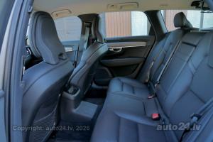 Pelēks Volvo V90 2021 Tallina, ar dzinēja tilpumu 2.00 L un nobraukumu 135 tūkst. km par 28900 €, foto 10 vietnē AUTOMOTO.COM.LV