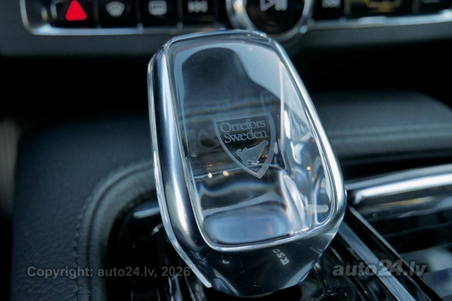 Pelēks Volvo V90 2021 Tallina, ar dzinēja tilpumu 2.00 L un nobraukumu 135 tūkst. km par 28900 €, foto 15 vietnē AUTOMOTO.COM.LV