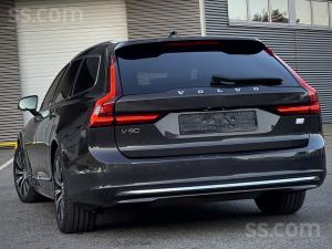 Pelēks Volvo V90 2021 Rīga, ar dzinēja tilpumu 2.00 L un nobraukumu 239 tūkst. km par 20500 €, foto 5 vietnē AUTOMOTO.COM.LV