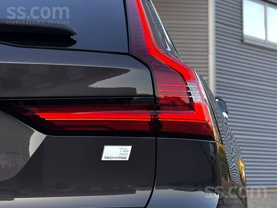 Pelēks Volvo V90 2021 Rīga, ar dzinēja tilpumu 2.00 L un nobraukumu 239 tūkst. km par 20500 €, foto 34 vietnē AUTOMOTO.COM.LV