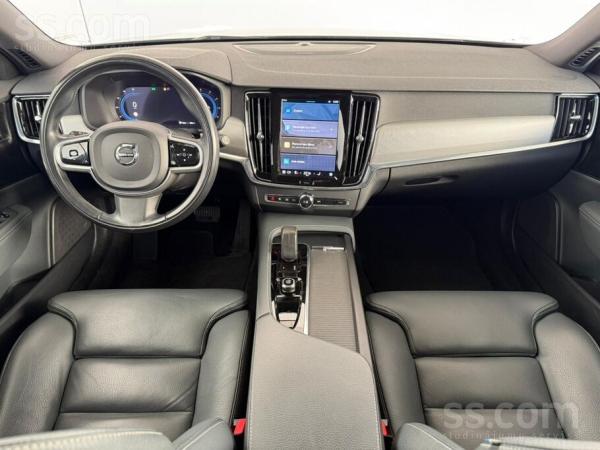 Серый Вольво В90 2021 в Рига, объемом двигателя 2.00 л и пробегом 140 тыс. км за 32490 €, фото 8 на AUTOMOTO.COM.LV