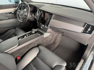 Grey Volvo V90 2021 in Riga, with an engine capacity of 2.00 L and mileage of 140 thousand km for 32490 €, photo 17 on AUTOMOTO.COM.LV