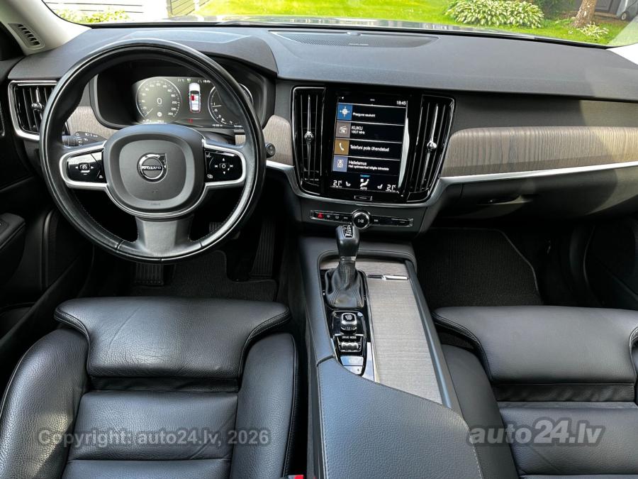 Grey Volvo V90 2021 in Tallinn, with an engine capacity of 2.00 L and mileage of 159 thousand km for 29900 €, photo 12 on AUTOMOTO.COM.LV