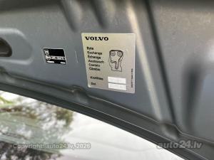 Grey Volvo V90 2021 in Tallinn, with an engine capacity of 2.00 L and mileage of 159 thousand km for 29900 €, photo 24 on AUTOMOTO.COM.LV