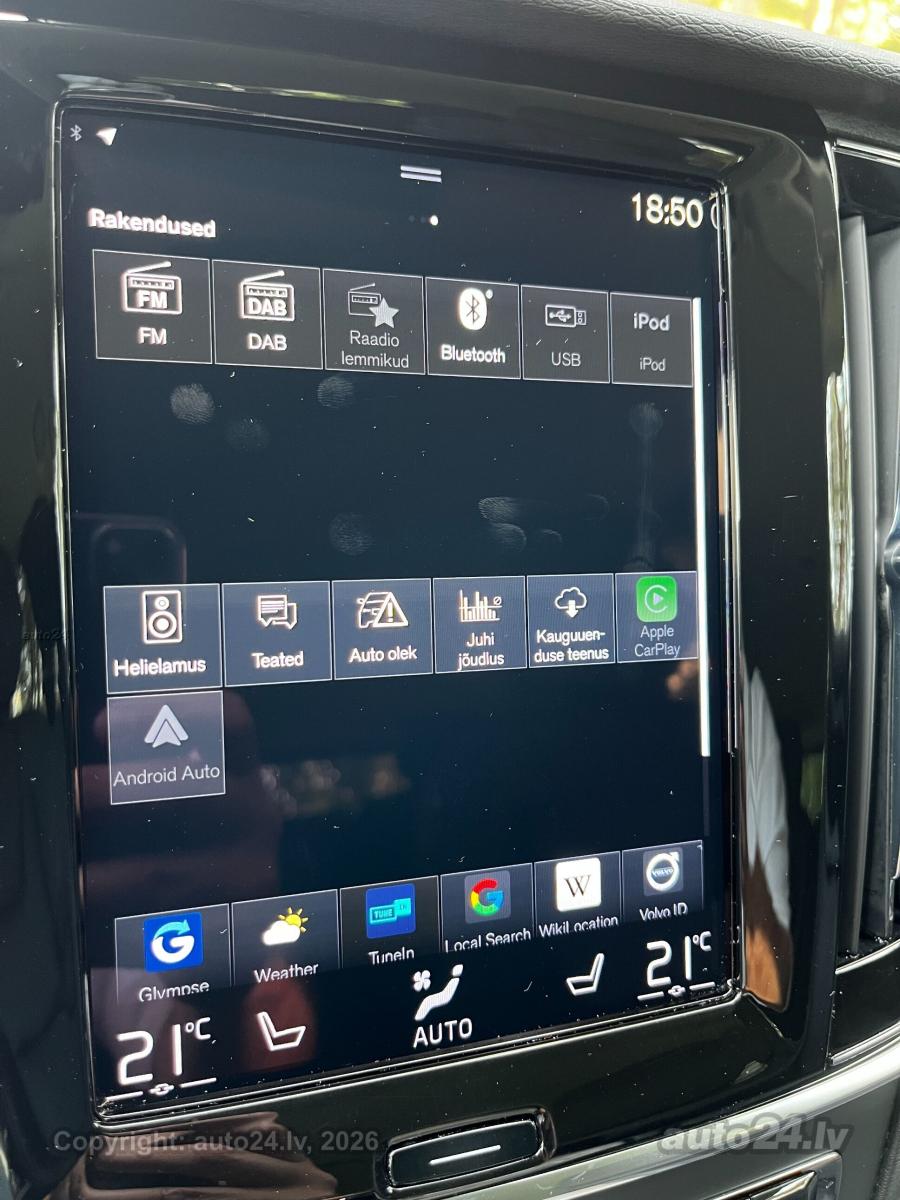 Grey Volvo V90 2021 in Tallinn, with an engine capacity of 2.00 L and mileage of 159 thousand km for 29900 €, photo 26 on AUTOMOTO.COM.LV