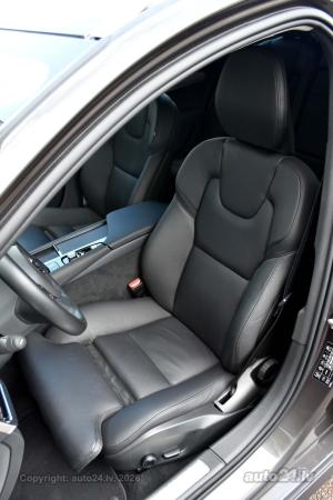 Grey Volvo V90 2021 in Tallinn, with an engine capacity of 2.00 L and mileage of 95 thousand km for 28990 €, photo 10 on AUTOMOTO.COM.LV