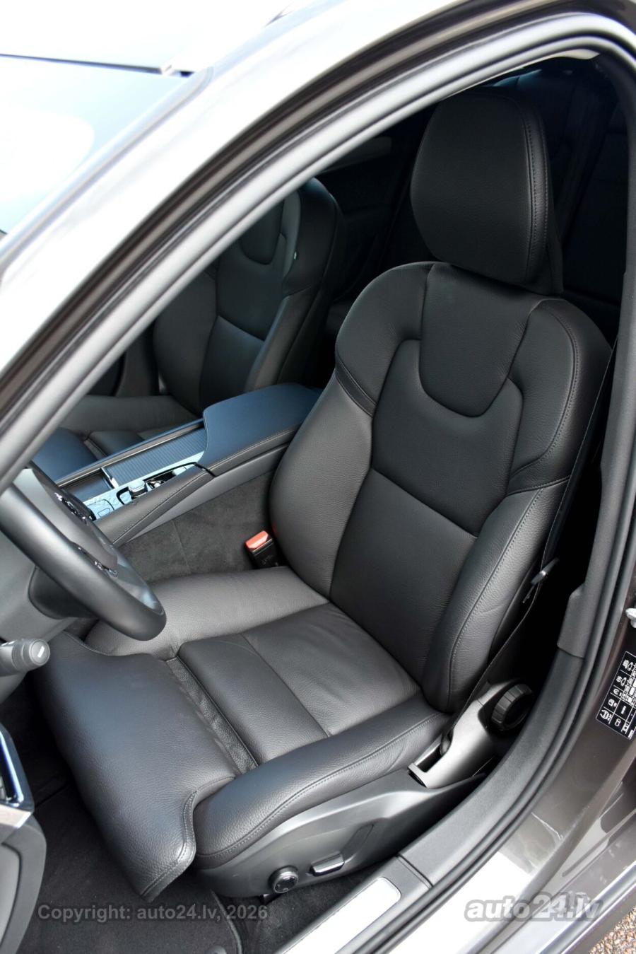 Grey Volvo V90 2021 in Tallinn, with an engine capacity of 2.00 L and mileage of 95 thousand km for 28990 €, photo 10 on AUTOMOTO.COM.LV