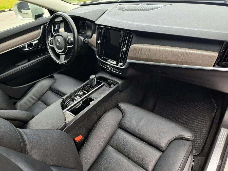 Pelēks Volvo V90 2021 Šauļi, ar dzinēja tilpumu 1.97 L un nobraukumu 175 tūkst. km par 24450 €, foto 21 vietnē AUTOMOTO.COM.LV