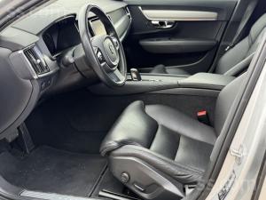 Pelēks Volvo V90 2021 Rīga, ar dzinēja tilpumu 2.00 L un nobraukumu 82 tūkst. km par 23950 €, foto 7 vietnē AUTOMOTO.COM.LV
