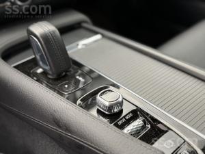 Pelēks Volvo V90 2021 Rīga, ar dzinēja tilpumu 2.00 L un nobraukumu 82 tūkst. km par 23950 €, foto 12 vietnē AUTOMOTO.COM.LV