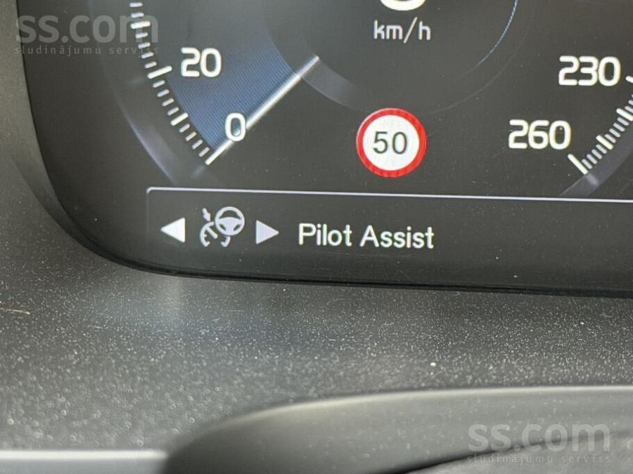 Pelēks Volvo V90 2021 Rīga, ar dzinēja tilpumu 2.00 L un nobraukumu 82 tūkst. km par 23950 €, foto 13 vietnē AUTOMOTO.COM.LV