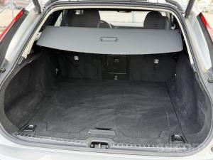 Pelēks Volvo V90 2021 Rīga, ar dzinēja tilpumu 2.00 L un nobraukumu 82 tūkst. km par 23950 €, foto 18 vietnē AUTOMOTO.COM.LV
