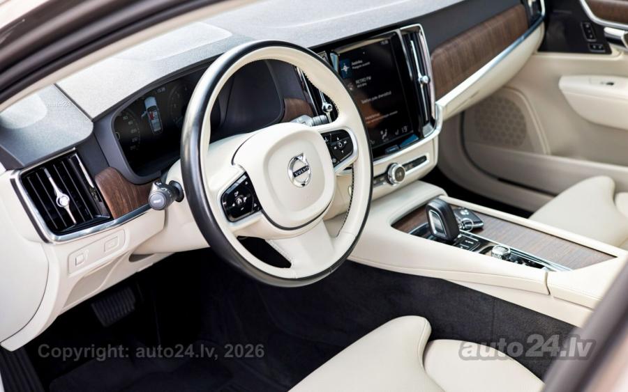 Pelēks Volvo V90 2021 Tallina, ar dzinēja tilpumu 2.00 L un nobraukumu 120 tūkst. km par 34500 €, foto 12 vietnē AUTOMOTO.COM.LV