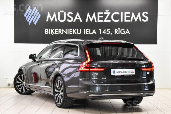 Pelēks Volvo V90 2021 Rīga, ar dzinēja tilpumu 2.00 L un nobraukumu 184 tūkst. km par 19990 €, foto 7 vietnē AUTOMOTO.COM.LV