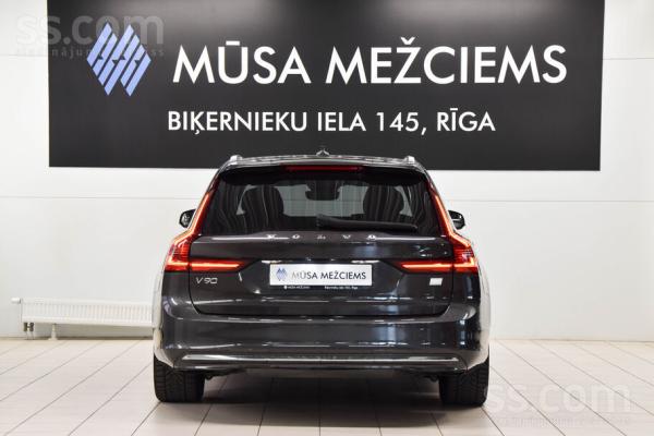 Pelēks Volvo V90 2021 Rīga, ar dzinēja tilpumu 2.00 L un nobraukumu 184 tūkst. km par 19990 €, foto 8 vietnē AUTOMOTO.COM.LV