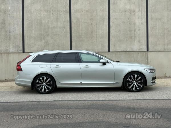 Grey Volvo V90 2021 in Tartu, with an engine capacity of 2.00 L and mileage of 162 thousand km for 29990 €, photo 3 on AUTOMOTO.COM.LV