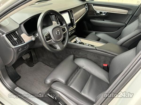 Grey Volvo V90 2021 in Tartu, with an engine capacity of 2.00 L and mileage of 162 thousand km for 29990 €, photo 10 on AUTOMOTO.COM.LV