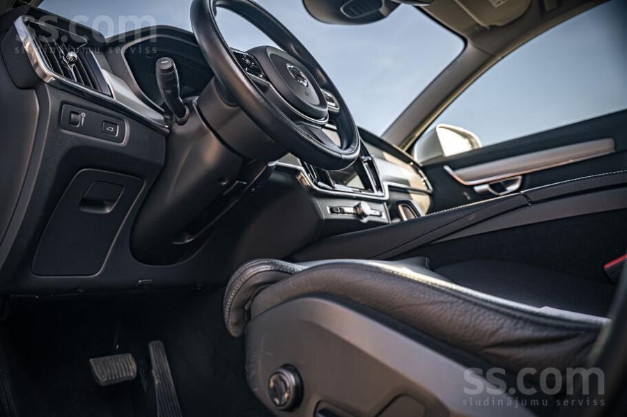 Pelēks Volvo V90 2021 Rīga, ar dzinēja tilpumu 2.00 L un nobraukumu 82 tūkst. km par 23500 €, foto 8 vietnē AUTOMOTO.COM.LV