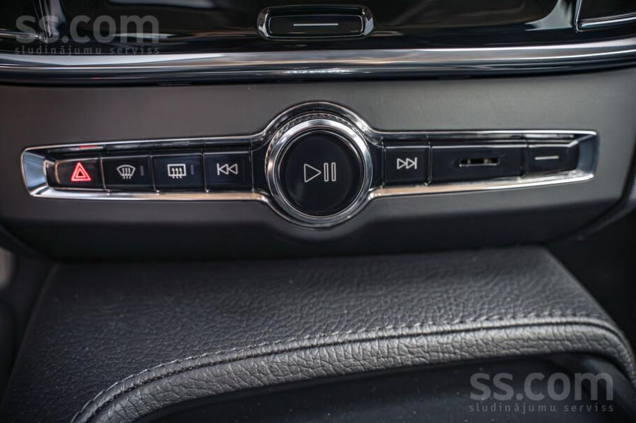 Pelēks Volvo V90 2021 Rīga, ar dzinēja tilpumu 2.00 L un nobraukumu 82 tūkst. km par 23500 €, foto 13 vietnē AUTOMOTO.COM.LV