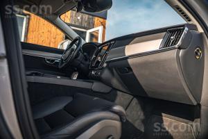 Pelēks Volvo V90 2021 Rīga, ar dzinēja tilpumu 2.00 L un nobraukumu 82 tūkst. km par 23500 €, foto 17 vietnē AUTOMOTO.COM.LV