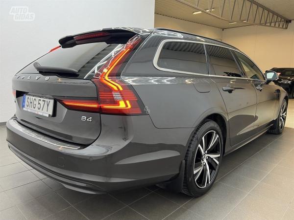 Pelēks Volvo V90 2022 Kauņa, ar dzinēja tilpumu 0.00 L un nobraukumu 83 tūkst. km par 35072 €, foto 3 vietnē AUTOMOTO.COM.LV