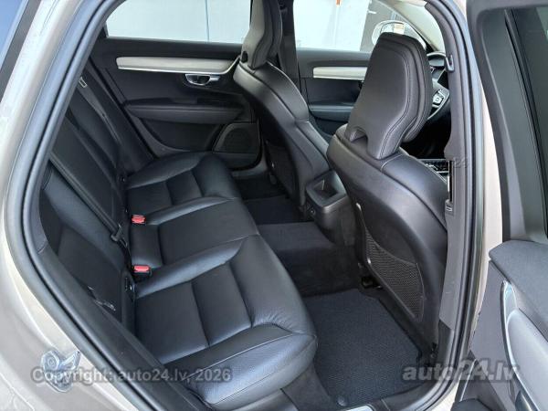 Pelēks Volvo V90 2022 Pērnava, ar dzinēja tilpumu 2.00 L un nobraukumu 56 tūkst. km par 37900 €, foto 11 vietnē AUTOMOTO.COM.LV
