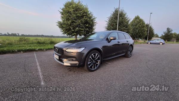 Pelēks Volvo V90 2022 Tallina, ar dzinēja tilpumu 2.00 L un nobraukumu 125 tūkst. km par 43000 €, foto 1 vietnē AUTOMOTO.COM.LV