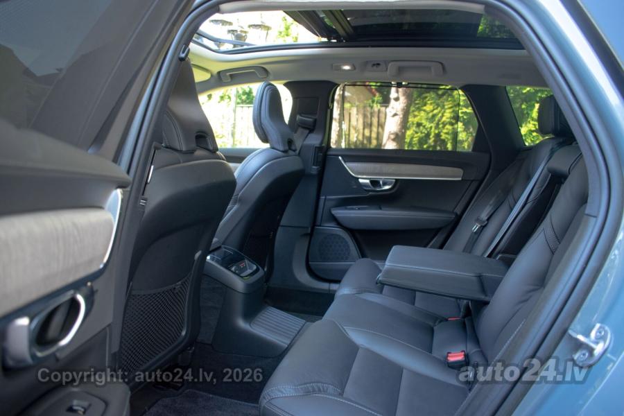 Pelēks Volvo V90 2022 Tallina, ar dzinēja tilpumu 2.00 L un nobraukumu 111 tūkst. km par 39990 €, foto 5 vietnē AUTOMOTO.COM.LV
