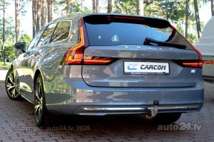 Pelēks Volvo V90 2022 Tallina, ar dzinēja tilpumu 2.00 L un nobraukumu 111 tūkst. km par 39990 €, foto 8 vietnē AUTOMOTO.COM.LV