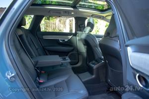 Pelēks Volvo V90 2022 Tallina, ar dzinēja tilpumu 2.00 L un nobraukumu 111 tūkst. km par 39990 €, foto 13 vietnē AUTOMOTO.COM.LV