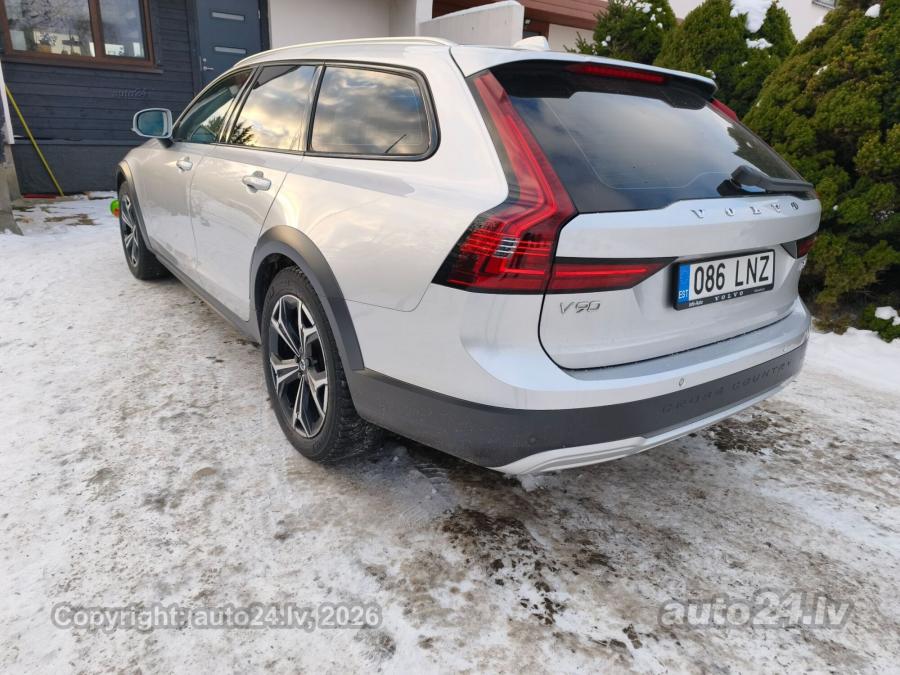 Серый Вольво В90 2022 в Таллин, объемом двигателя 2.00 л и пробегом 140 тыс. км за 37980 €, фото 3 на AUTOMOTO.COM.LV
