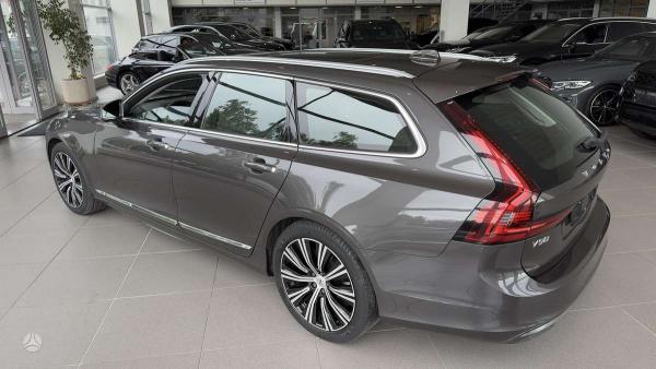 Pelēks Volvo V90 2022 Marijampole, ar dzinēja tilpumu 1.97 L un nobraukumu 222 tūkst. km par 20999 €, foto 4 vietnē AUTOMOTO.COM.LV