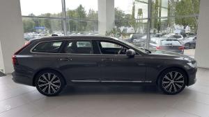 Grey Volvo V90 2022 in Marijampole, with an engine capacity of 1.97 L and mileage of 222 thousand km for 20999 €, photo 7 on AUTOMOTO.COM.LV