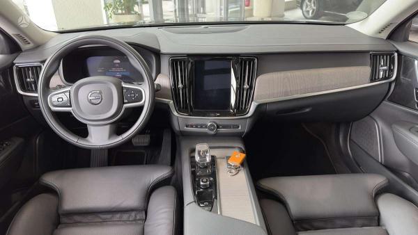 Pelēks Volvo V90 2022 Marijampole, ar dzinēja tilpumu 1.97 L un nobraukumu 222 tūkst. km par 20999 €, foto 11 vietnē AUTOMOTO.COM.LV