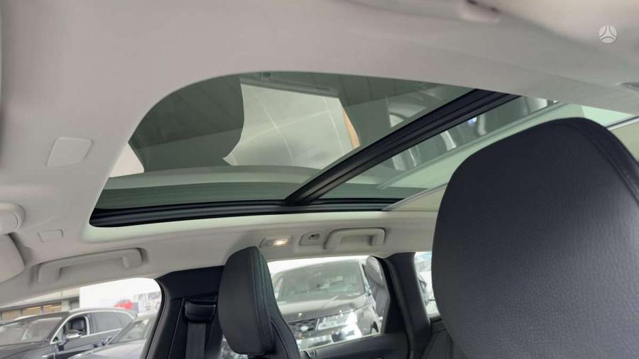Grey Volvo V90 2022 in Marijampole, with an engine capacity of 1.97 L and mileage of 222 thousand km for 20999 €, photo 18 on AUTOMOTO.COM.LV