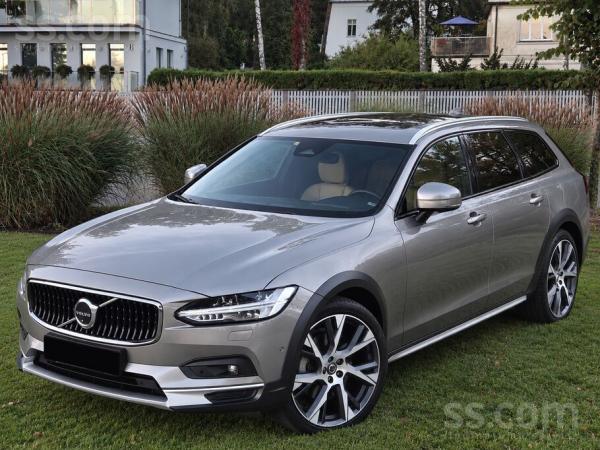 Grey Volvo V90 2022 in Jurmala, with an engine capacity of 2.00 L and mileage of 250 thousand km for 21990 €, photo 1 on AUTOMOTO.COM.LV
