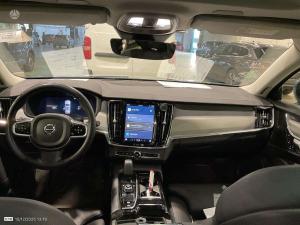 Pelēks Volvo V90 2023 Viļņa, ar dzinēja tilpumu 2.00 L un nobraukumu 157 tūkst. km par 31690 €, foto 6 vietnē AUTOMOTO.COM.LV